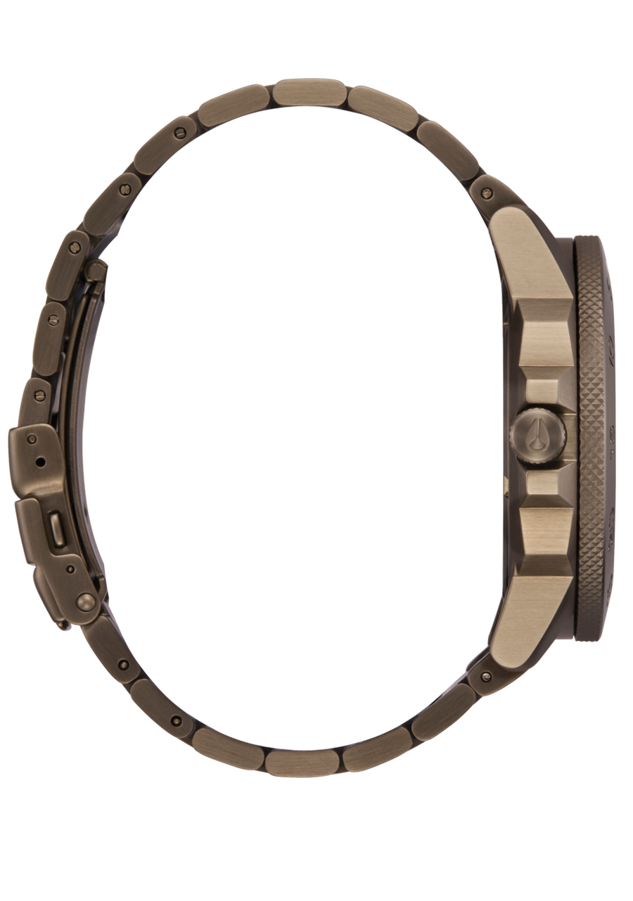 Smyth 44 Watch | Khaki / Red | Sapphire Crystal Analog Watch – Nixon CA